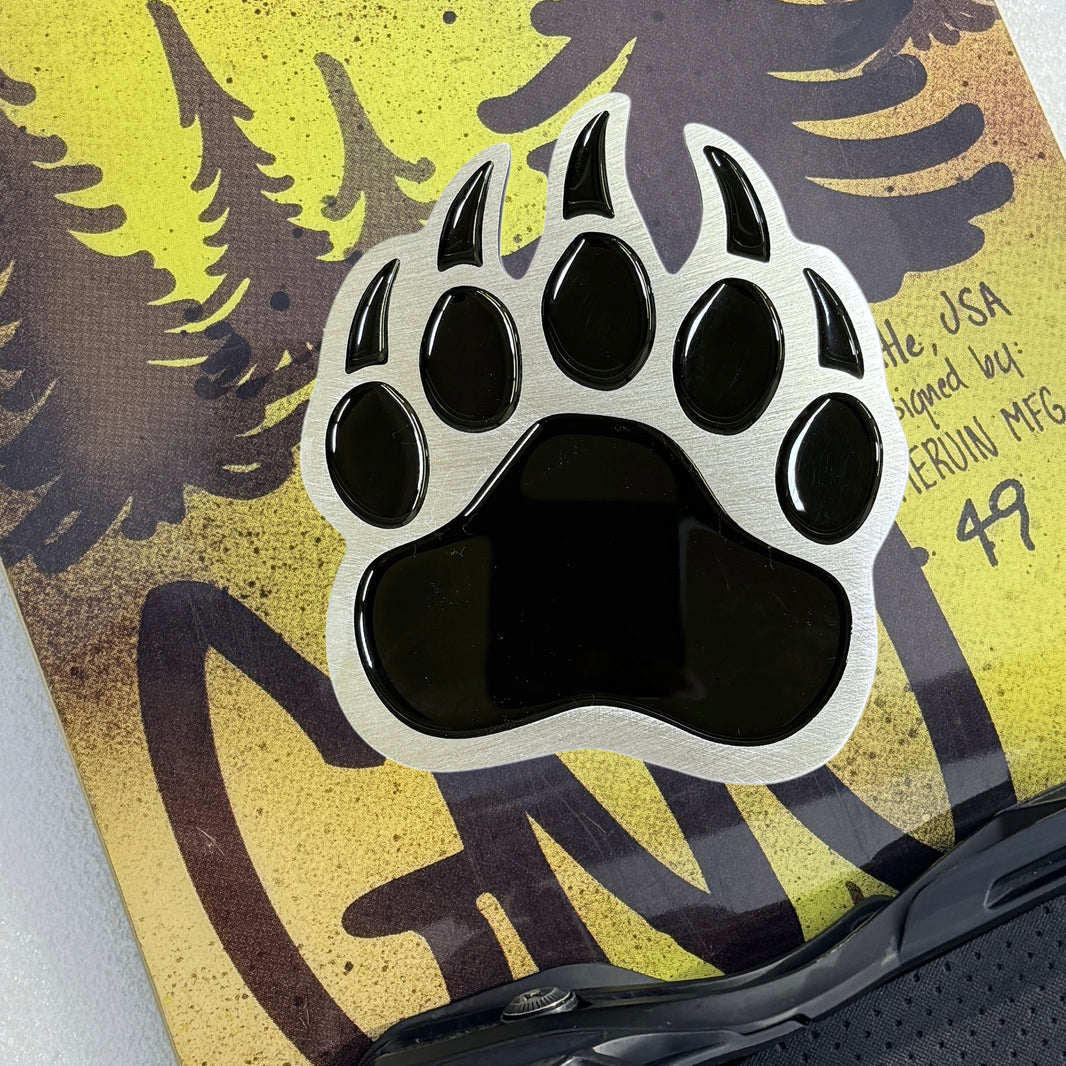Everyone Who Rides – Snowboard Stomp Pads